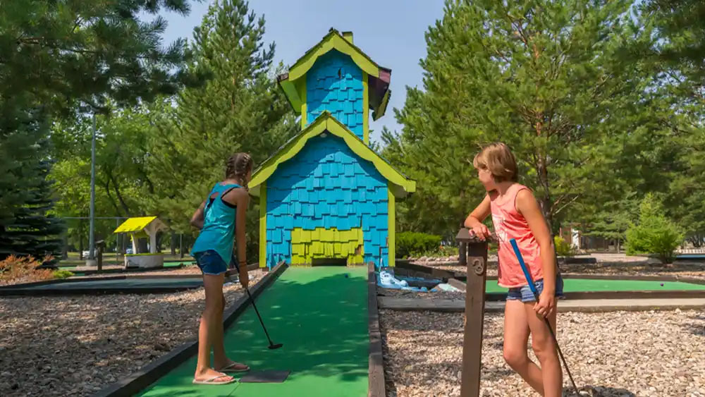 Services in Rowan's Ravine | Sask Parks